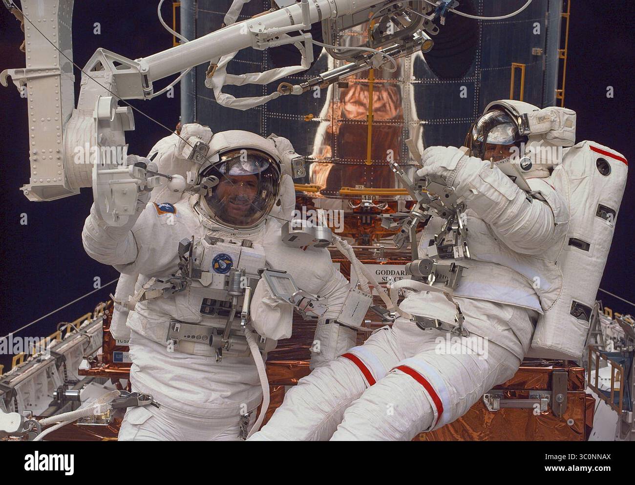 February 16, 1997 - Sts-82, EARTH ORBIT - American astronauts Steven ...