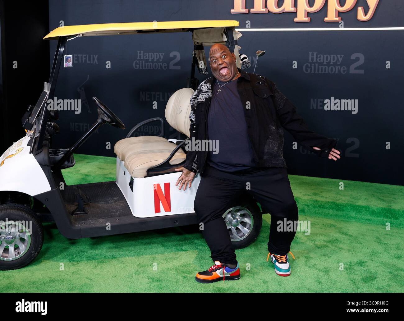 Lavell Crawford arrives on the red carpet for the Netflix "Happy ...