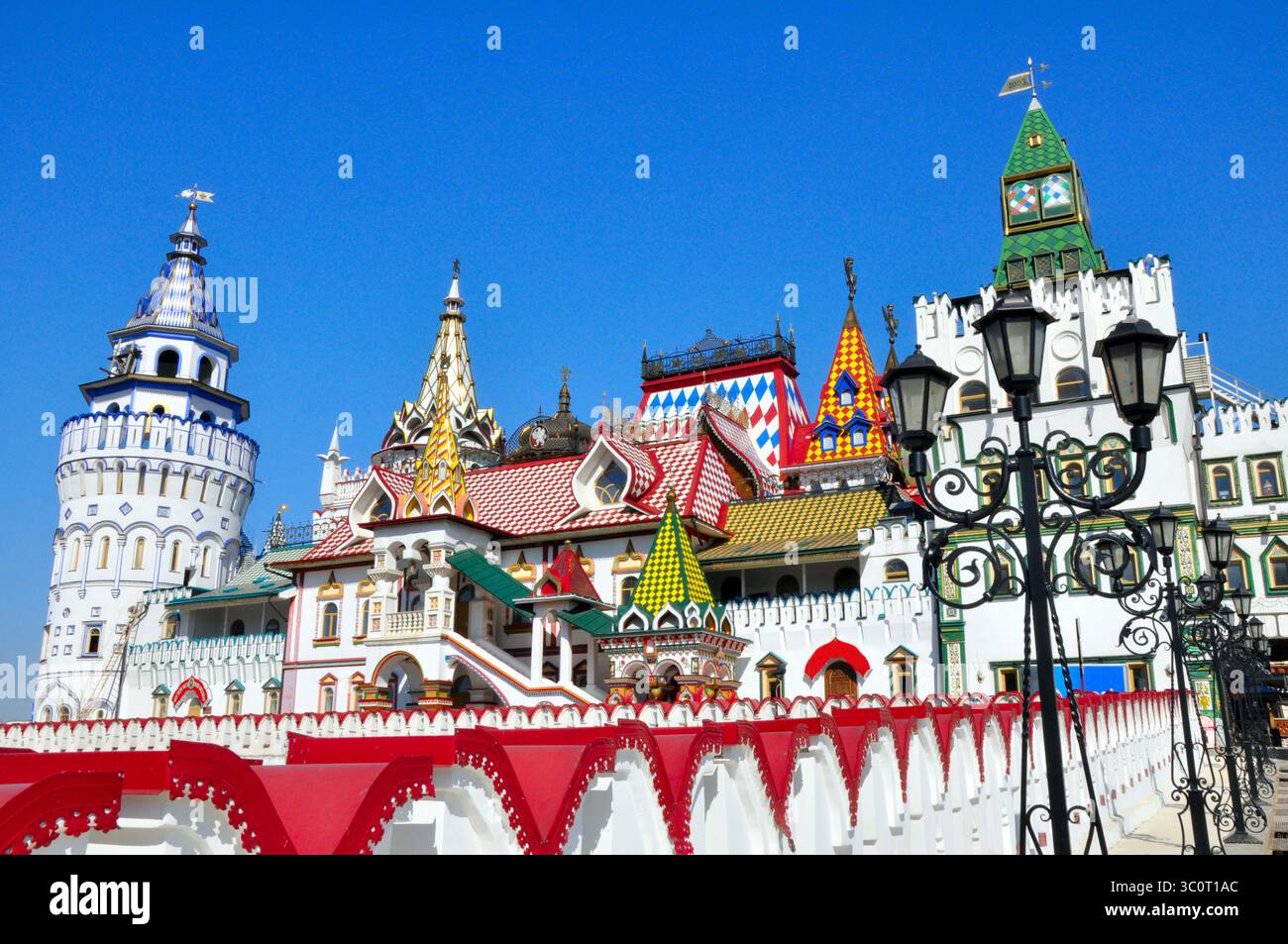 The beautiful castles of Russia Stock Photo - Alamy