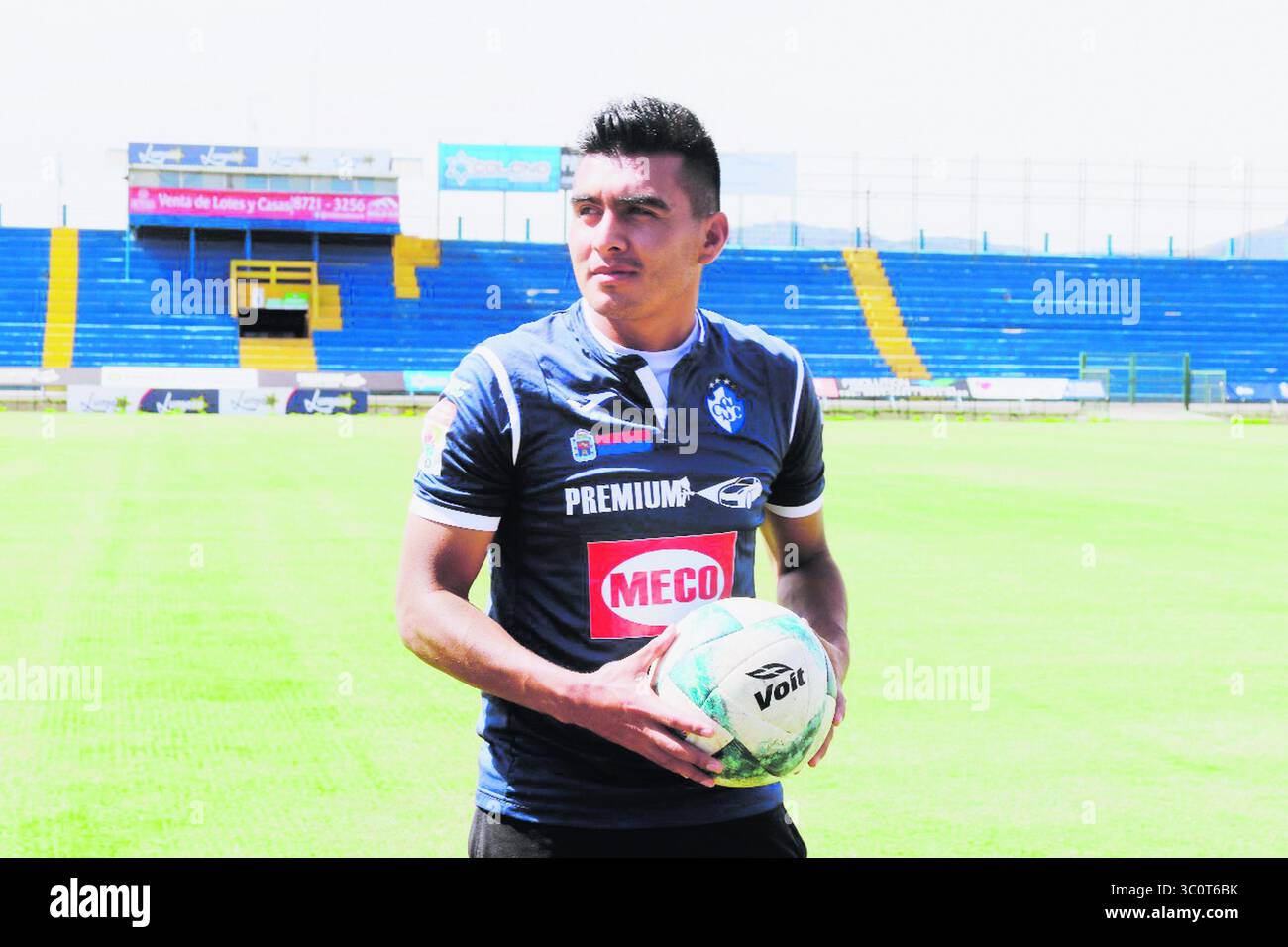 December 18, 2018 - (19/12/2018) Juan Felipe Delgadillo fue presentado ...