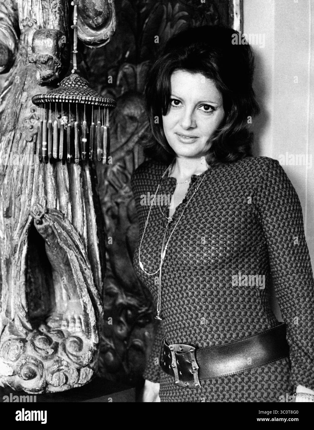 Portrait of Italian actress Rossana PodestÃ (Carla Dora PodestÃ ). Rome ...