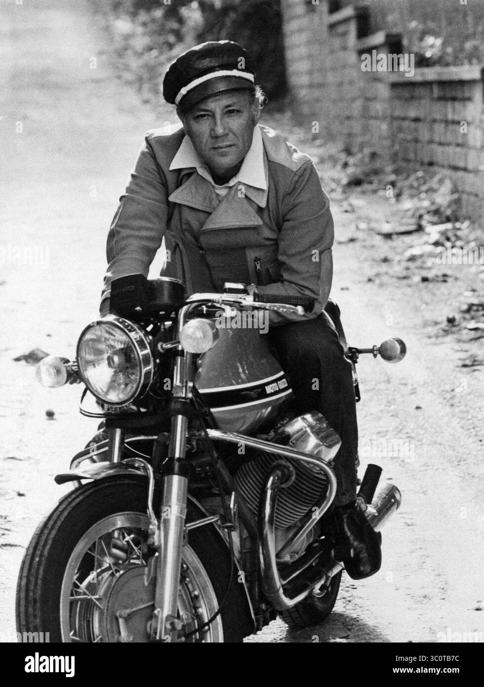 Italian singer and actor Claudio Villa (Claudio Pica) is in the saddle ...