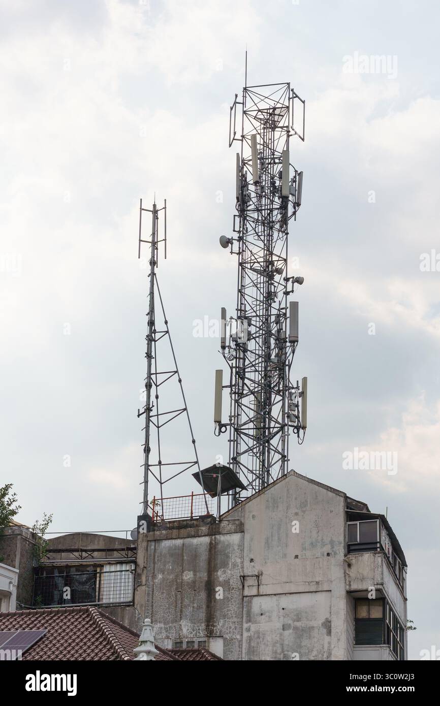 Large communication tower stands hi-res stock photography and images ...