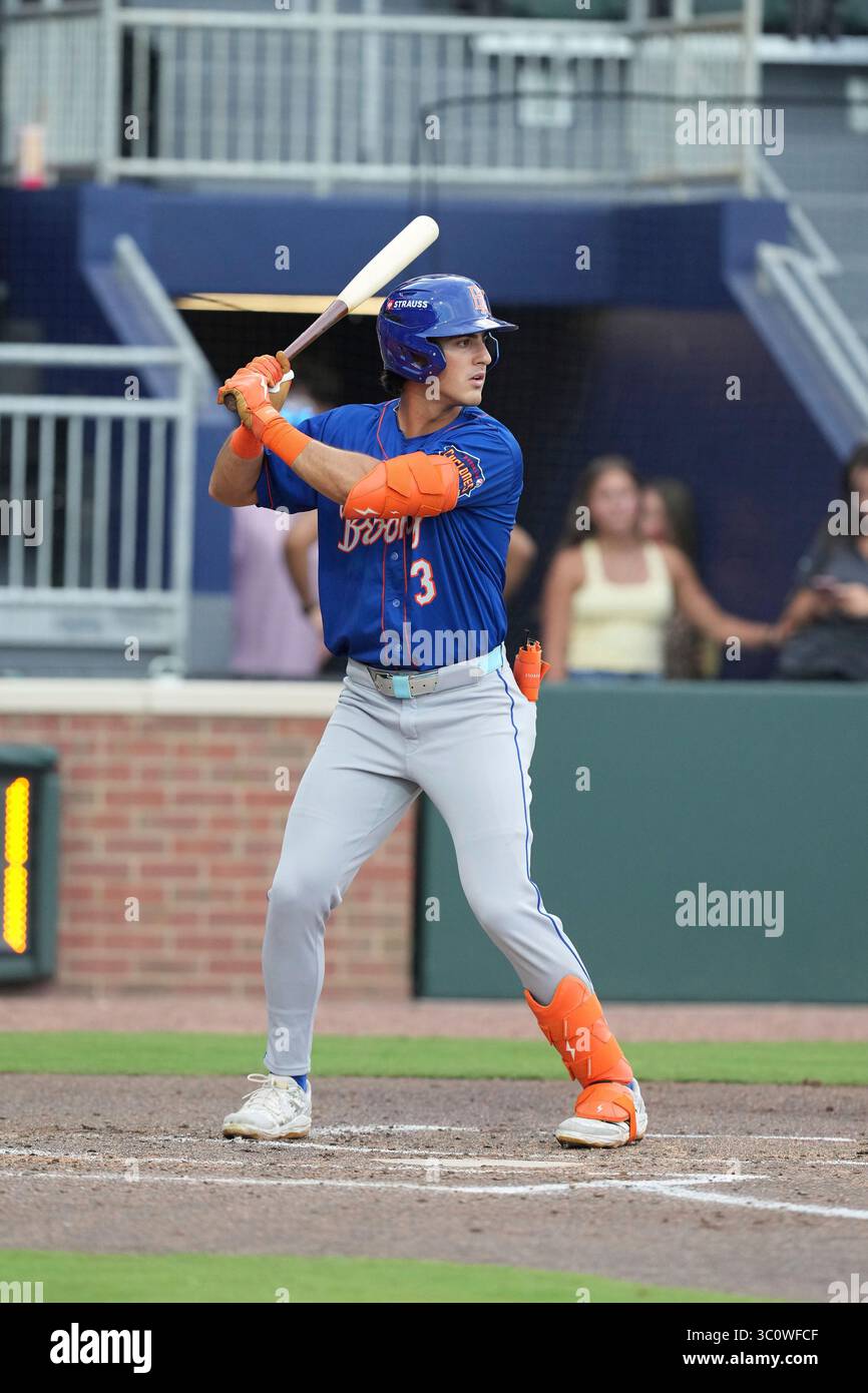 Colin Houck (3) of the Brooklyn Cyclones at bat in a South Atlantic ...
