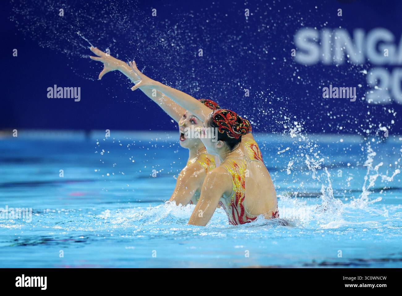 Singapore City, Singapore.21th July 2025. China's artistic swimming duo ...