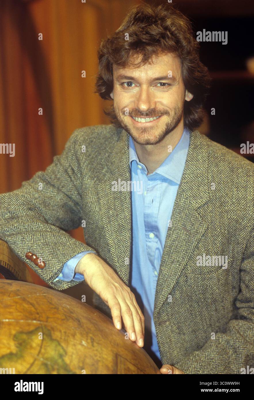 Italian paleontologist and science journalist Alberto Angela smiling ...