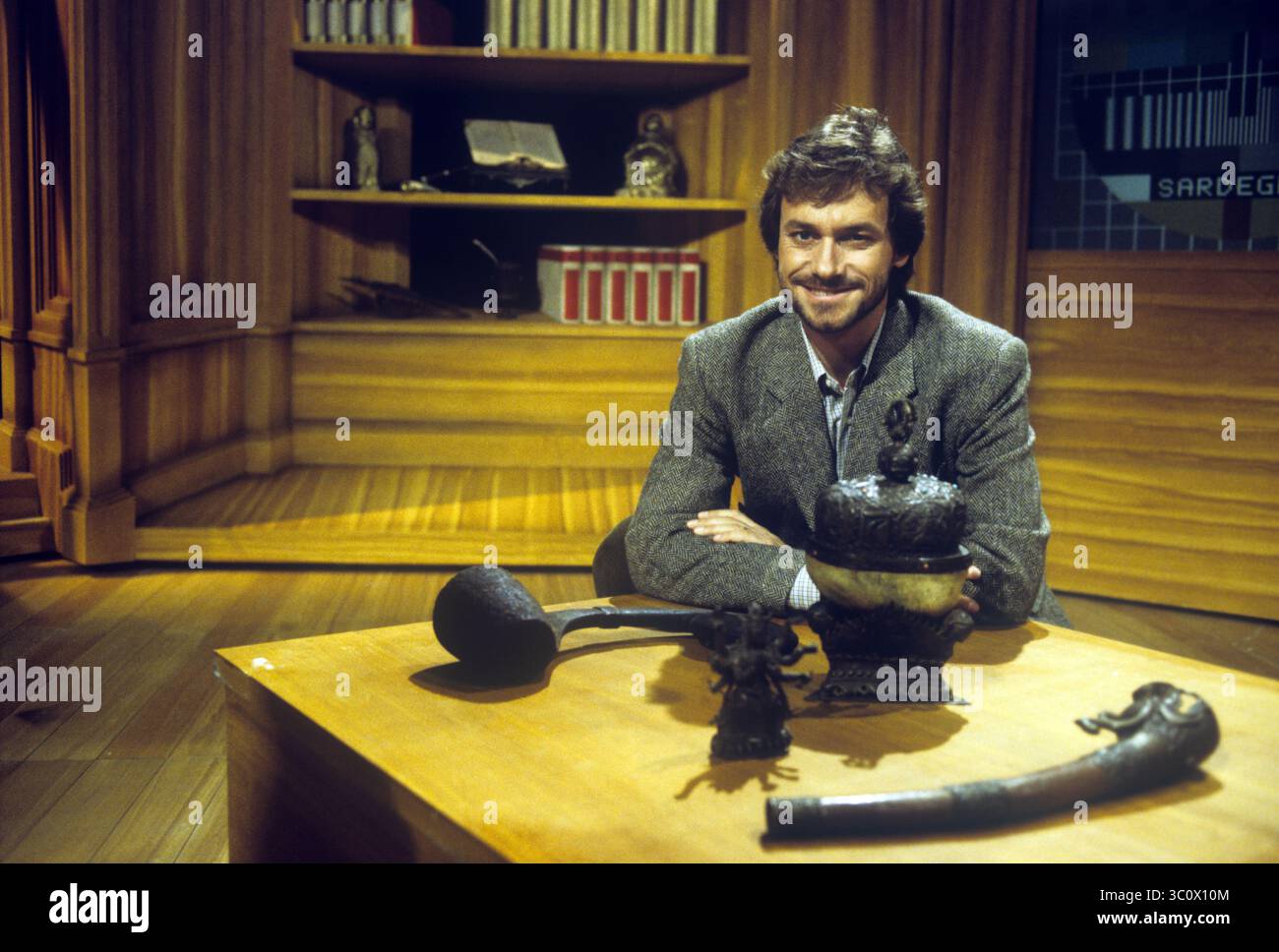 Italian paleontologist and science journalist Alberto Angela smiling ...
