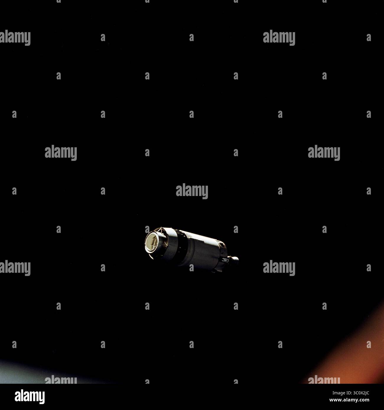 1968 looking out space apollo hi-res stock photography and images - Alamy