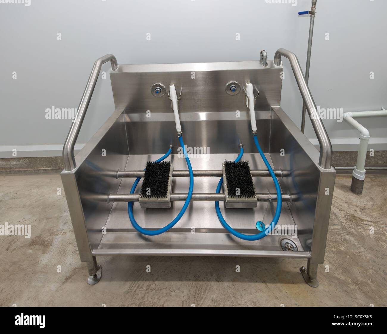 Station disinfection hi-res stock photography and images - Alamy