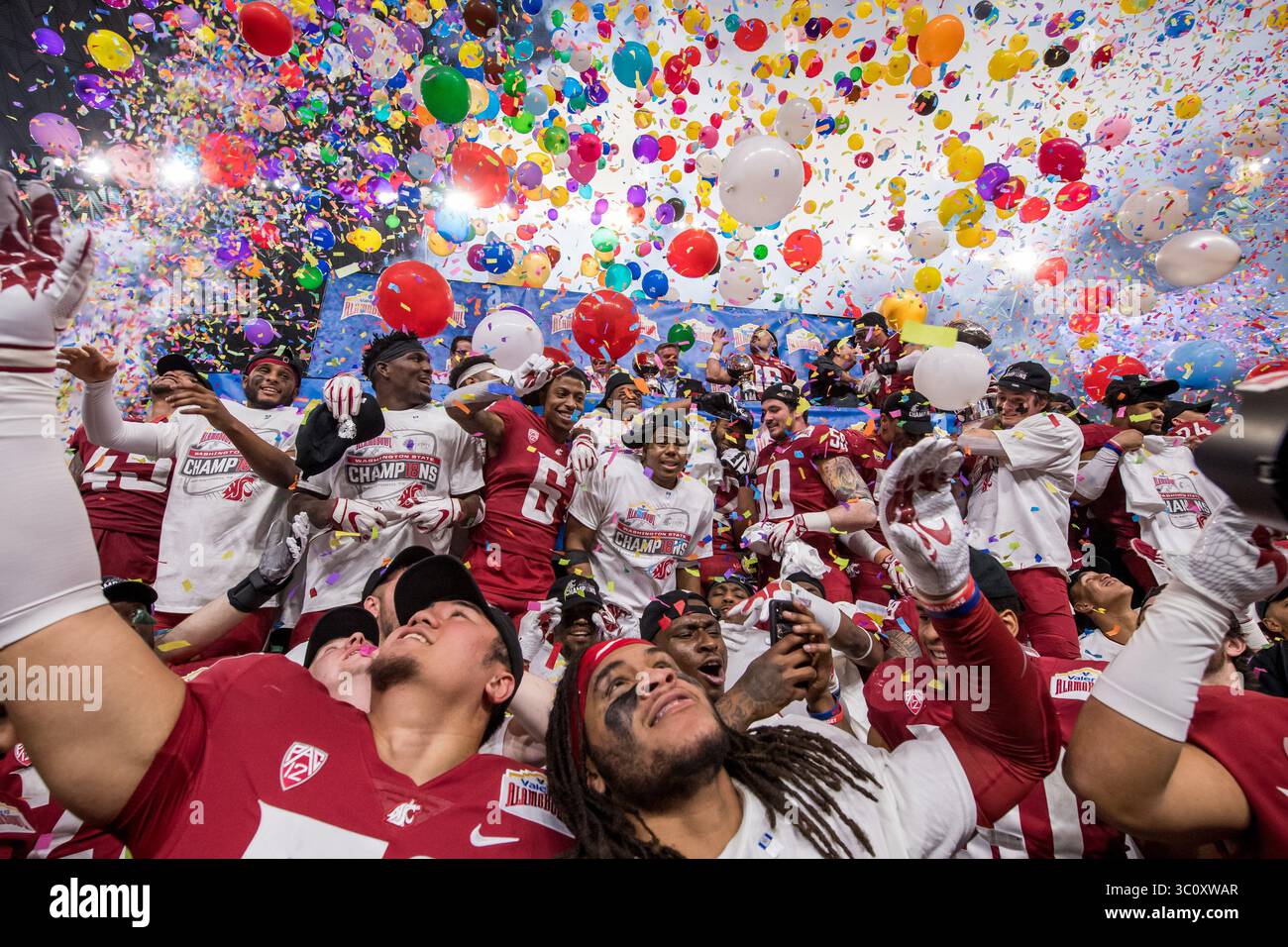 Washington state cougars football 2018 hi-res stock photography and ...