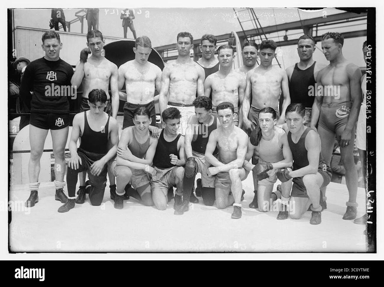 Unverified data Black and White Stock Photos & Images - Alamy