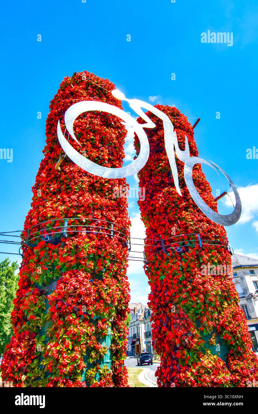 Floral decorations in the center of Chatellerault for the passing of ...