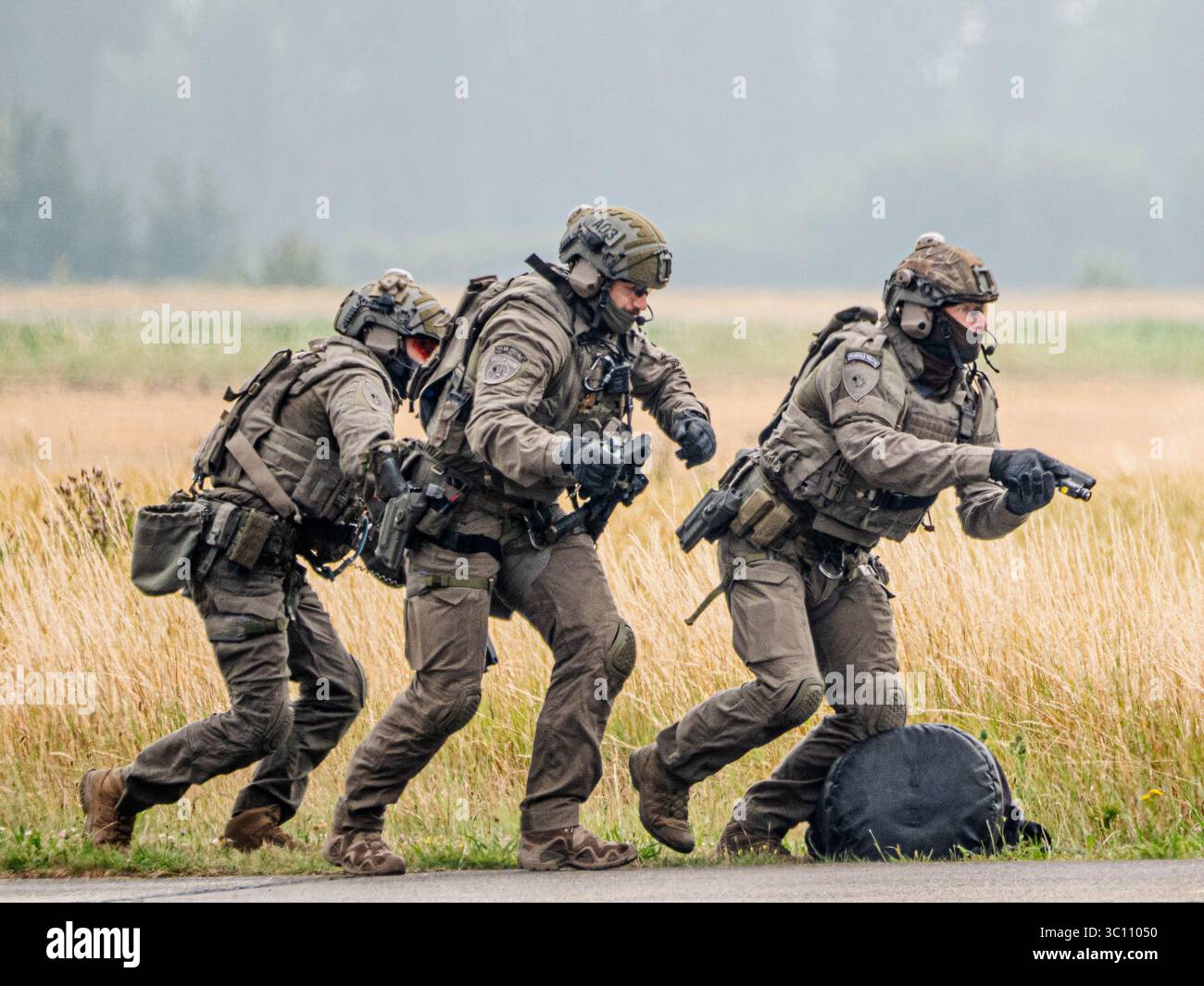 Belgian police anti-terror unit during tactical training. Officers in ...