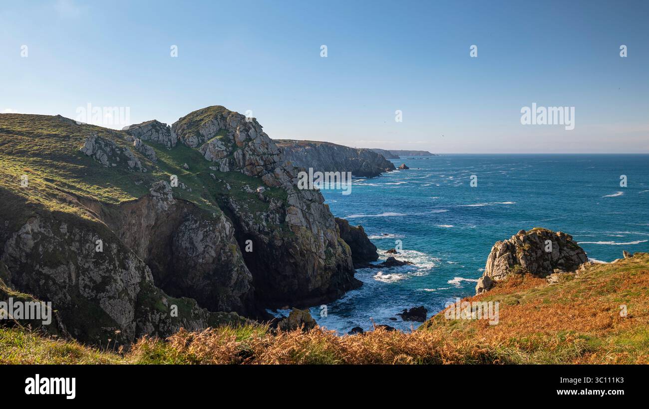 Landscape of the Castel Ar Roc'h Headland, Goulien coast, Cap Sizun ...