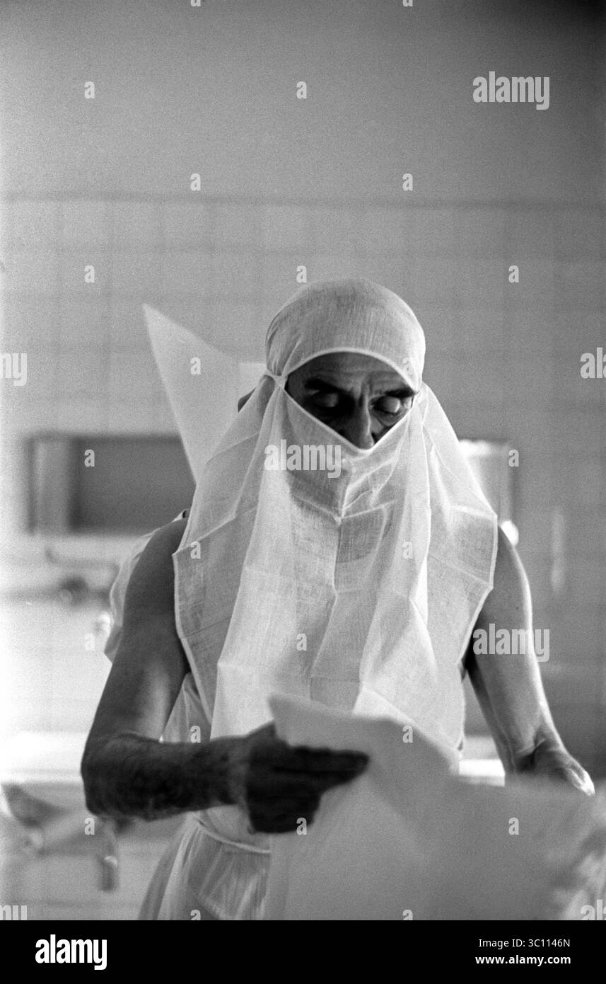 1960s surgery hi-res stock photography and images - Alamy