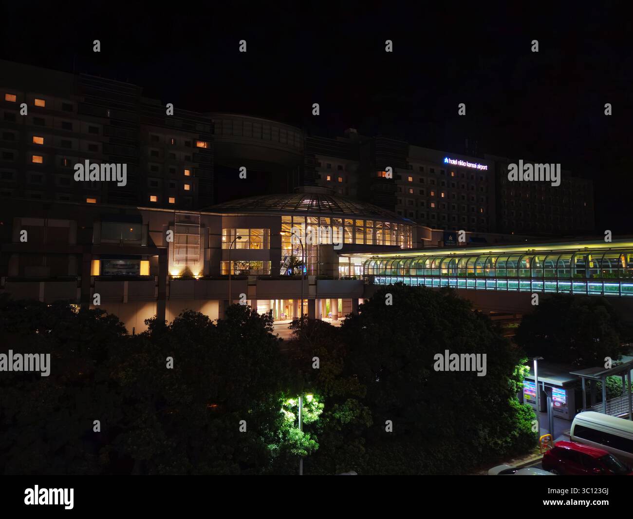 Nighttime AEROPLAZA & Hotel Nikko Kansai Airport Glass-Atrium Lights ...