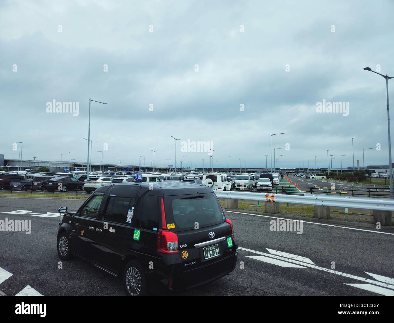 Kansai International Airport Terminal 2 Taxi Lane and Car Park, Osaka ...