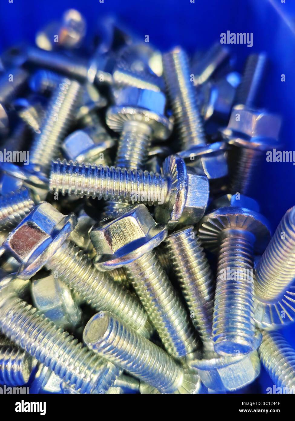 Hex flange bolts hi-res stock photography and images - Alamy