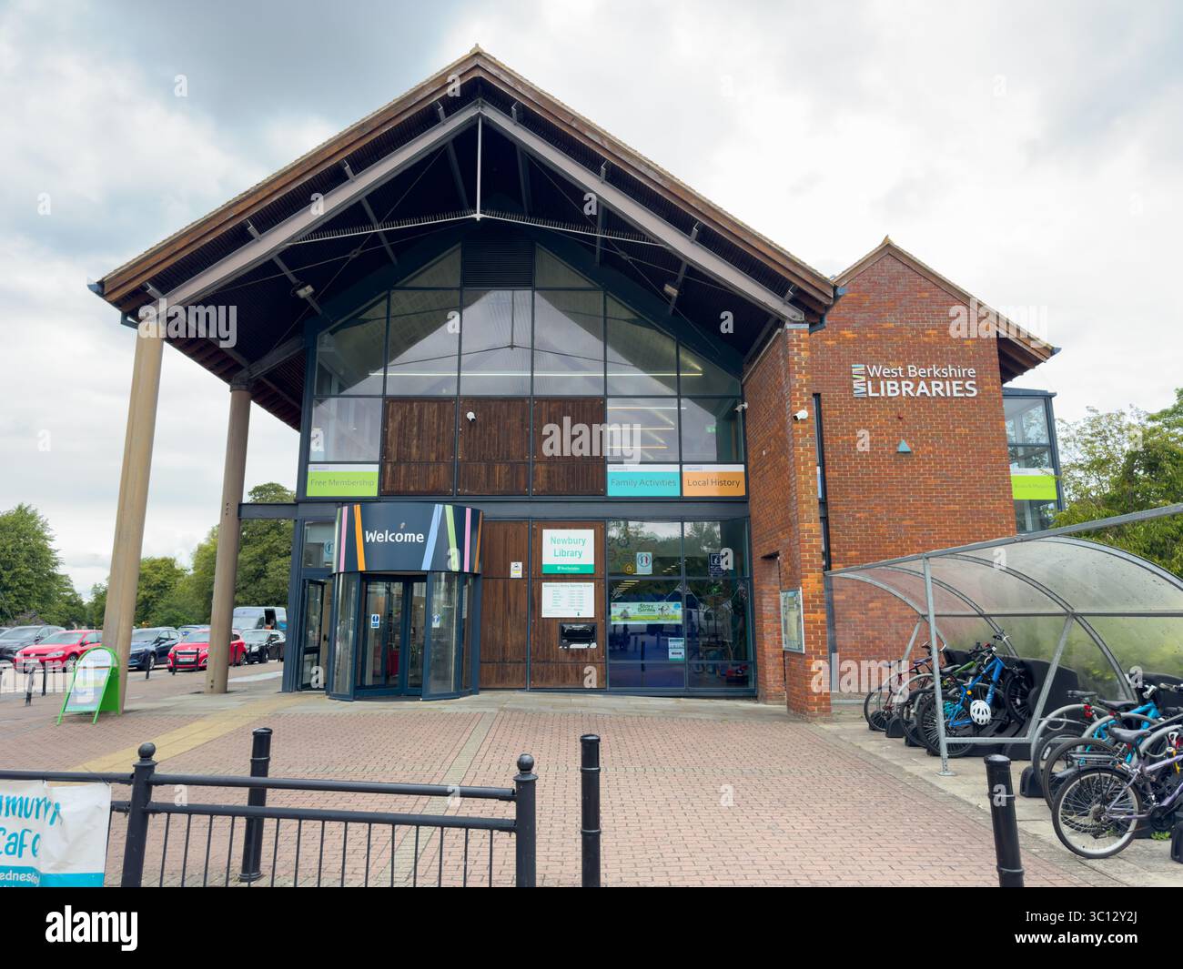 July 2025 Exterior view of the West Berkshire District Council library ...