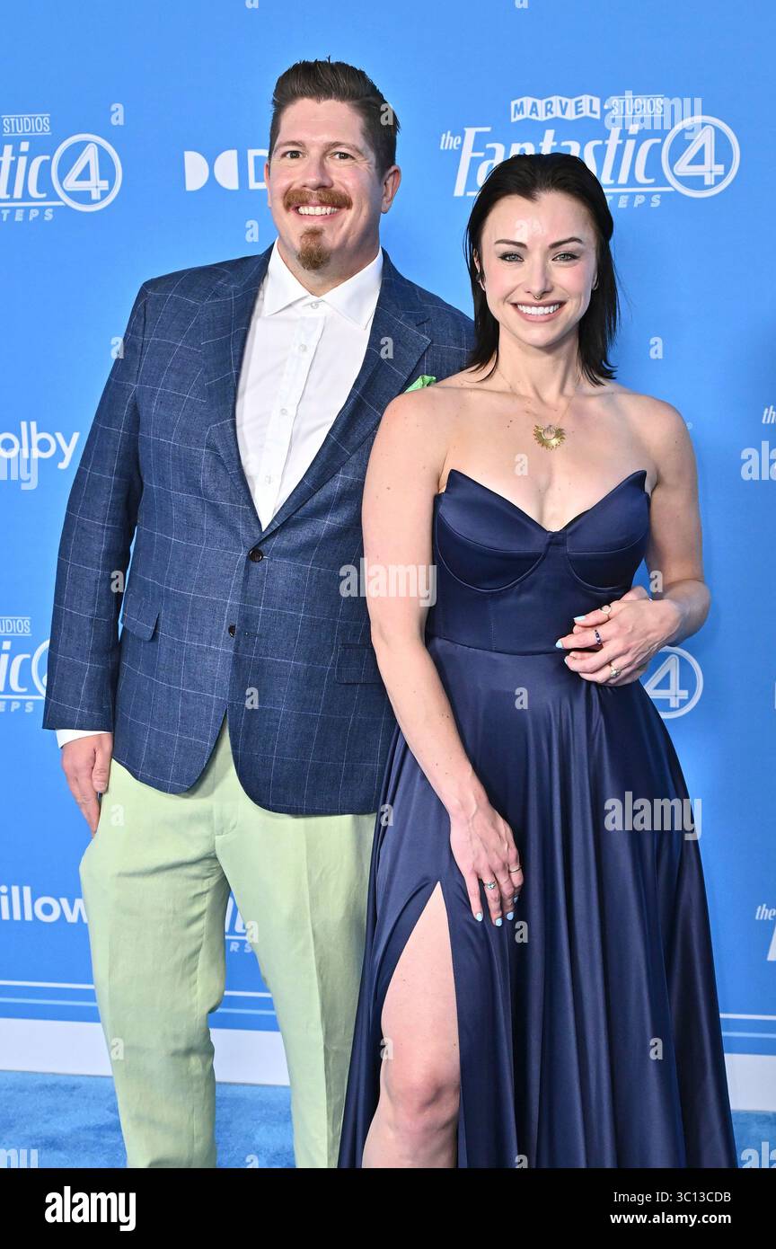 Eric Pearson und Ashley Platz bei der Weltpremiere des Kinofilms 'The Fantastic Four: First ...