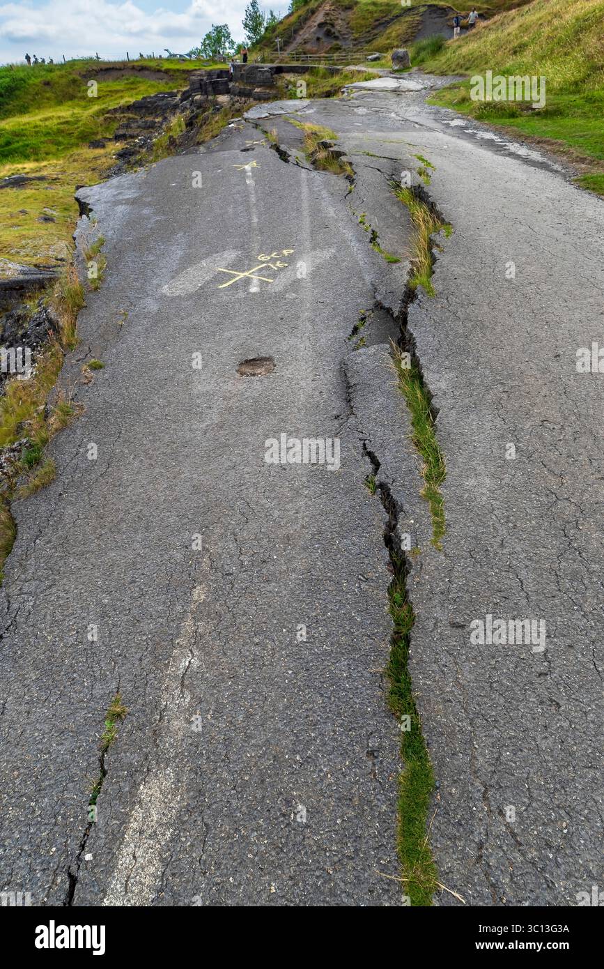 The old 'Broken Road' that once ran up the landslip of Mam Tor, now ...