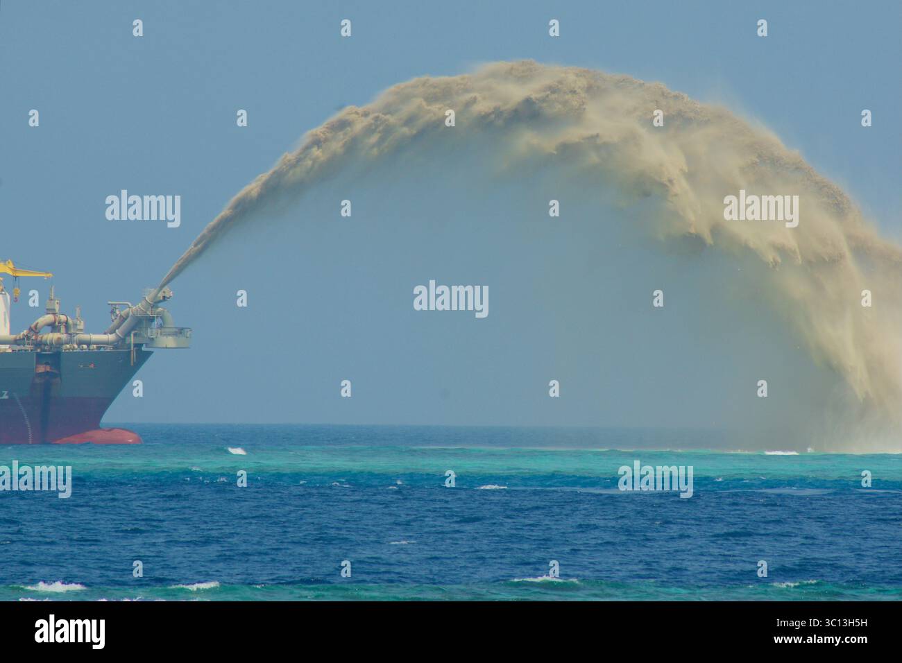 Trailing suction hopper dredger Prins der Nederlanden pumping sand near ...