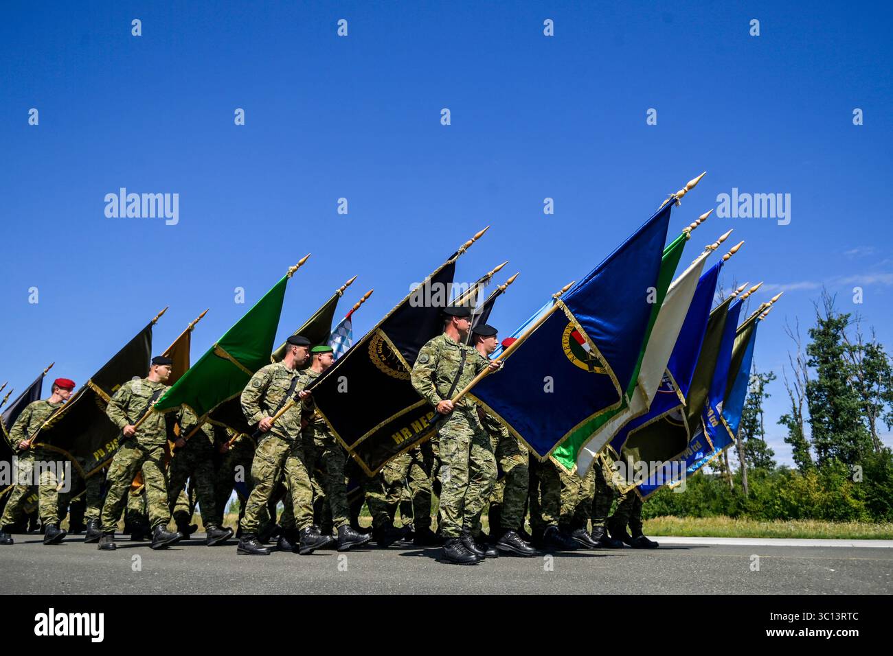 Rehearsal of Croatian Army infantry formations for a ceremonial ...