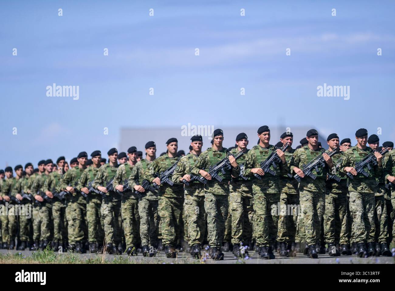Rehearsal of Croatian Army infantry formations for a ceremonial ...