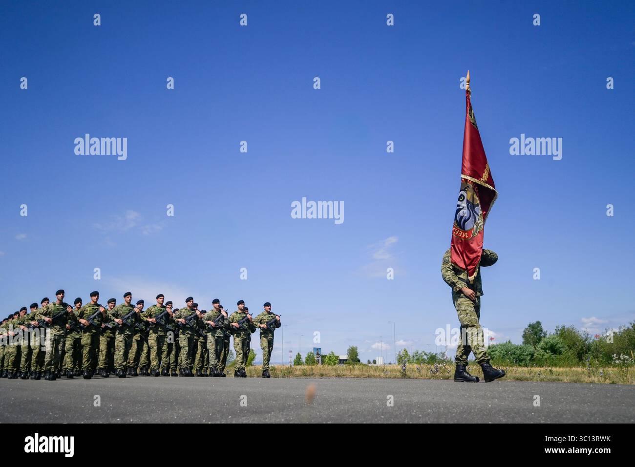 Rehearsal of Croatian Army infantry formations for a ceremonial ...