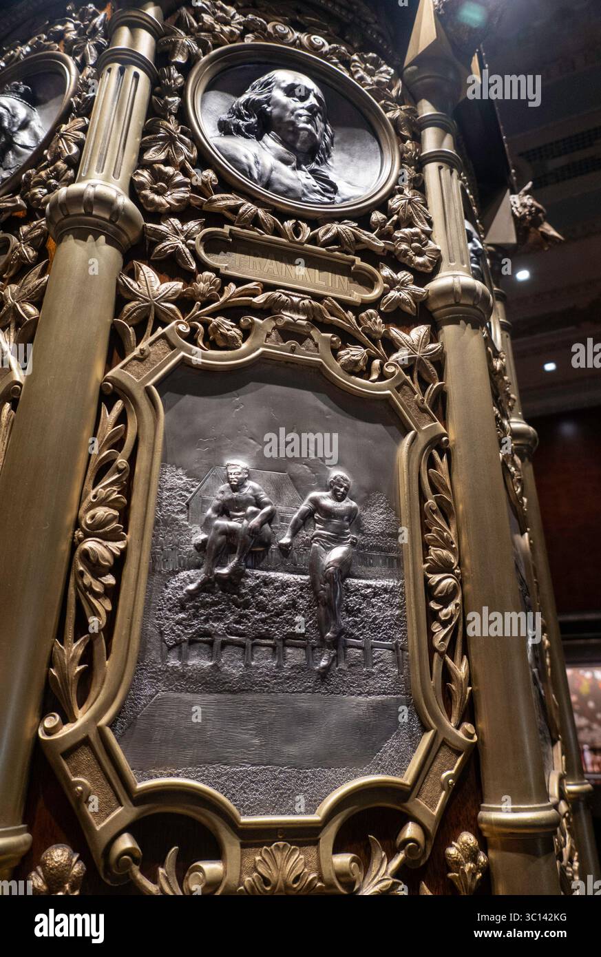 The great Waldorf Astoria clock is a legendary part of New York City ...