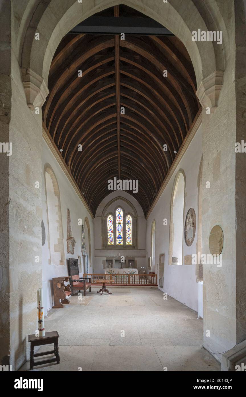 13th century chancel arch hi-res stock photography and images - Alamy