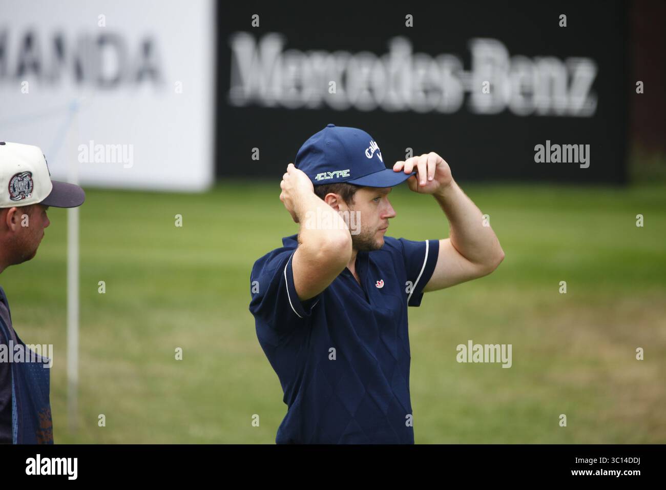 22nd July, 2025 Sunningdale, Berkshire, UK Niall Horan at the 11th hole ...