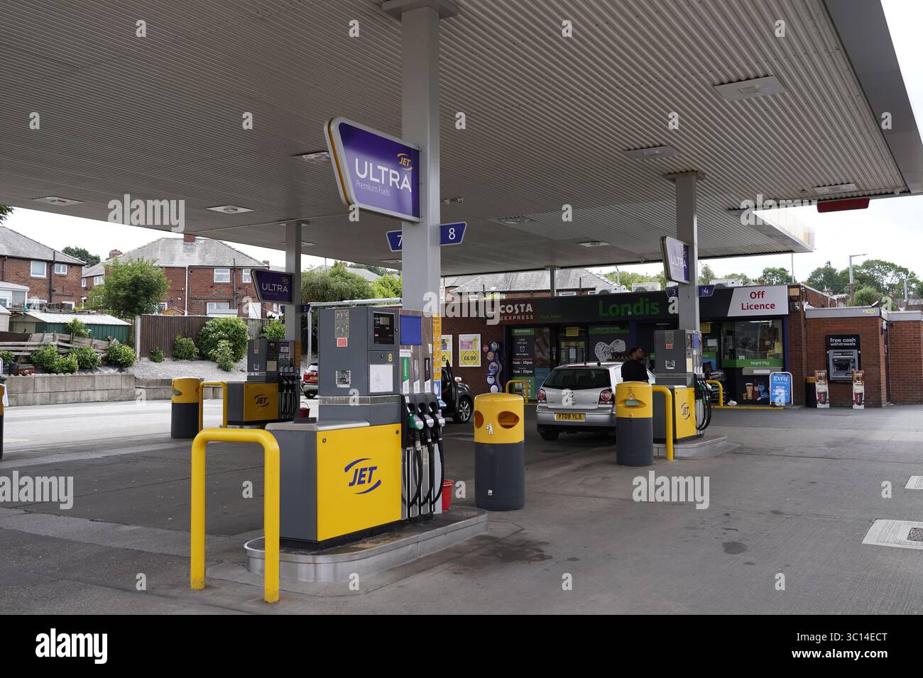 Jet petrol Station unleaded diesel super diesel car wash, off-licence ...