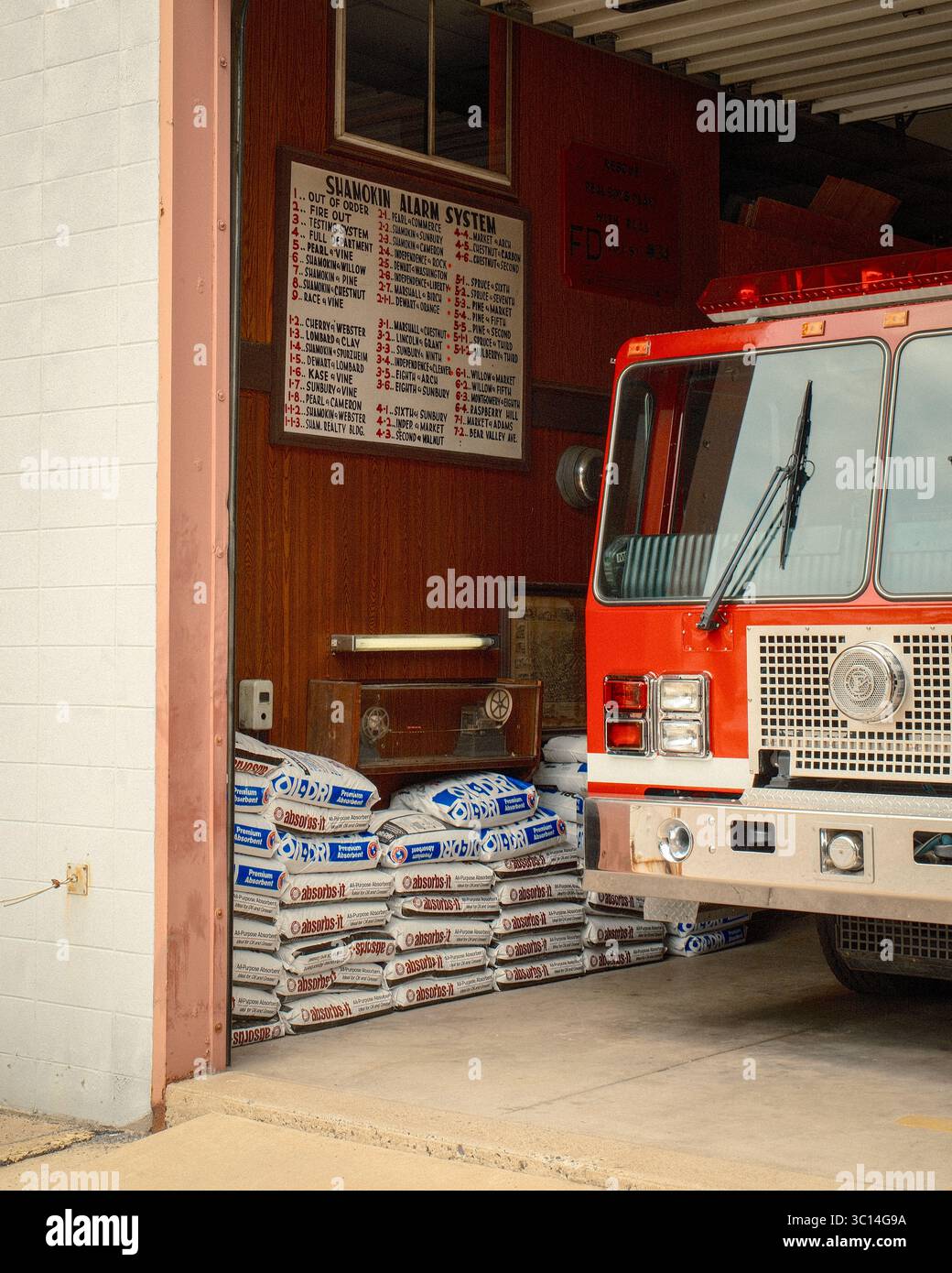 Fire station in Shamokin, Pennsylvania Stock Photo - Alamy