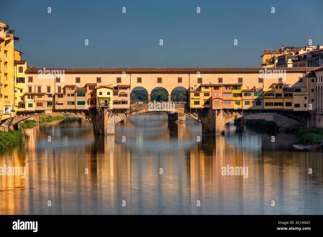 Ponte vecchio vecchios hi-res stock photography and images - Alamy