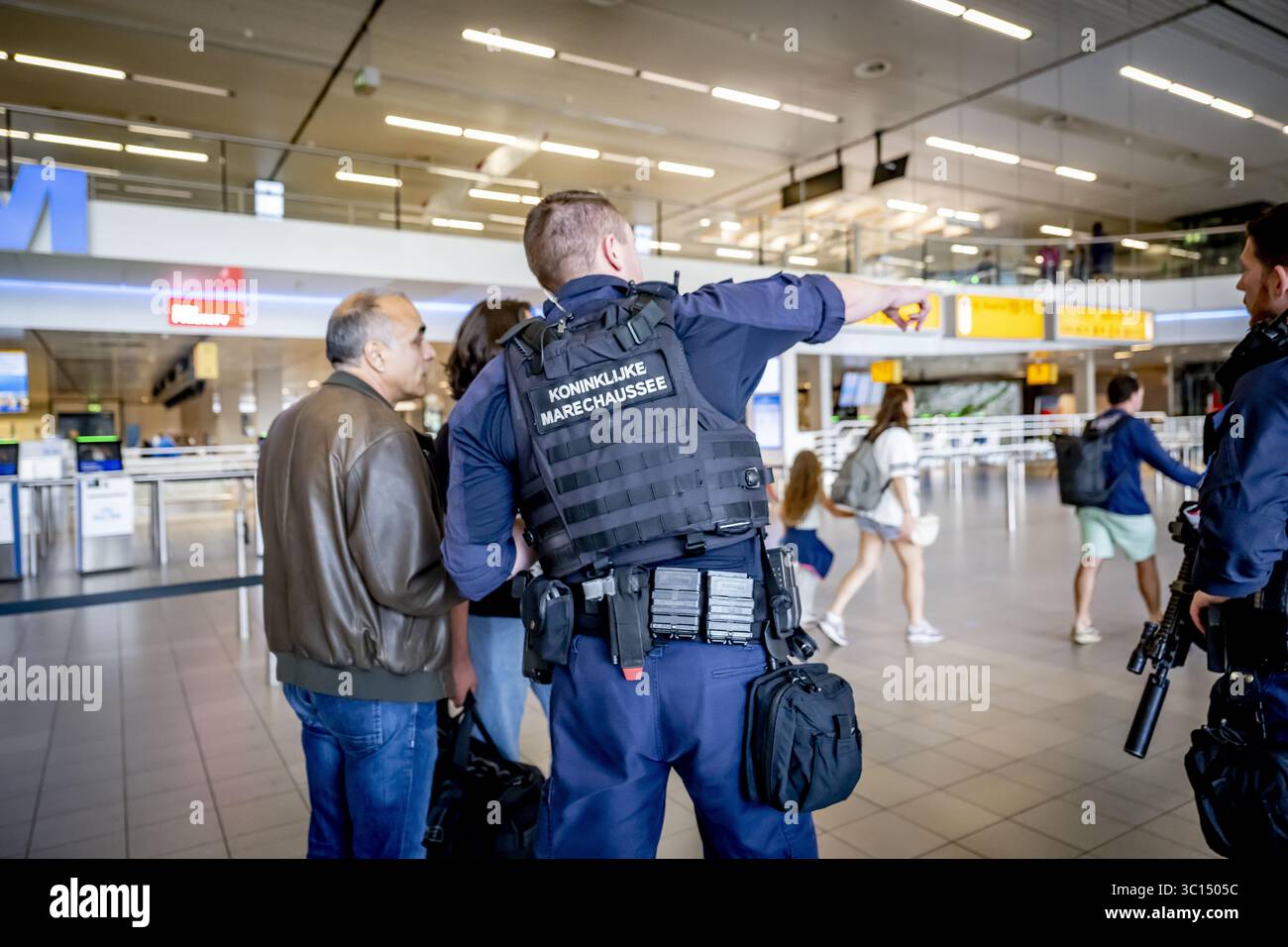 SCHIPHOL - Marechaussee schiphol guards and secures the airport The ...