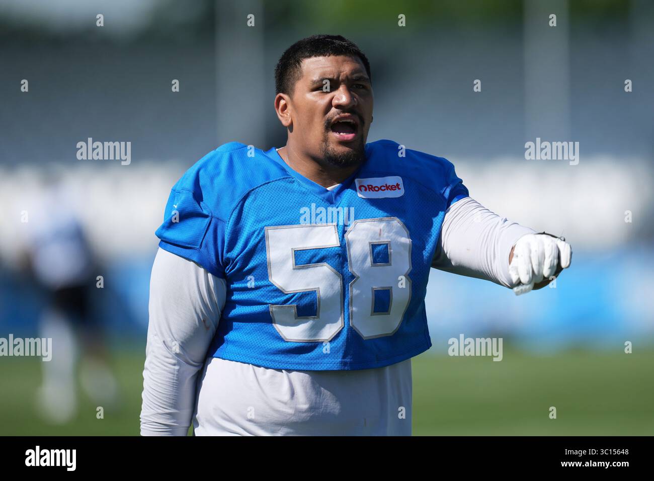 Detroit Lions offensive tackle Penei Sewell (58) walks off the field ...