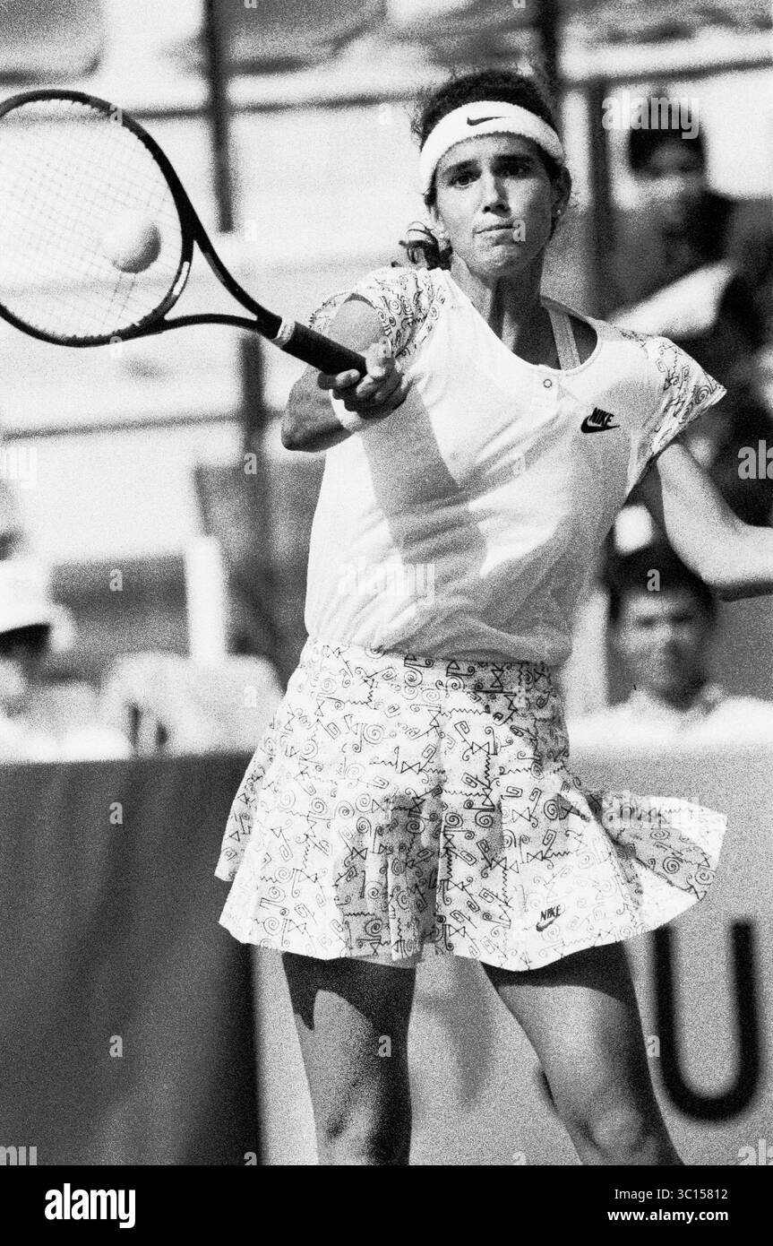 Mary joe photos 1993 hi-res stock photography and images - Alamy