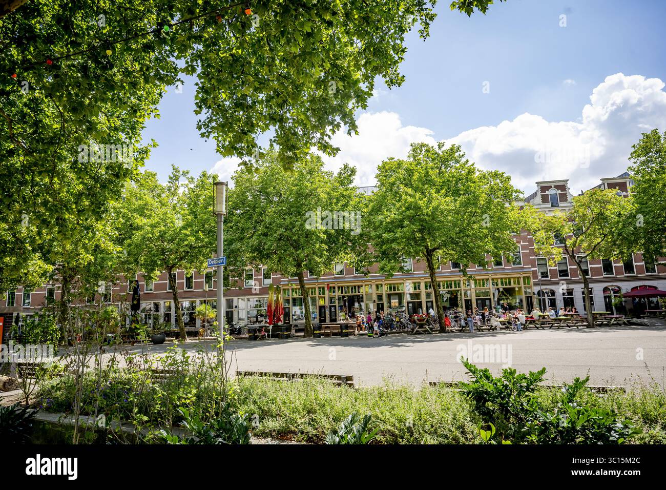 ROTTERDAM - Deli square in the district of katendrecht ANP /HOLLANDSE ...