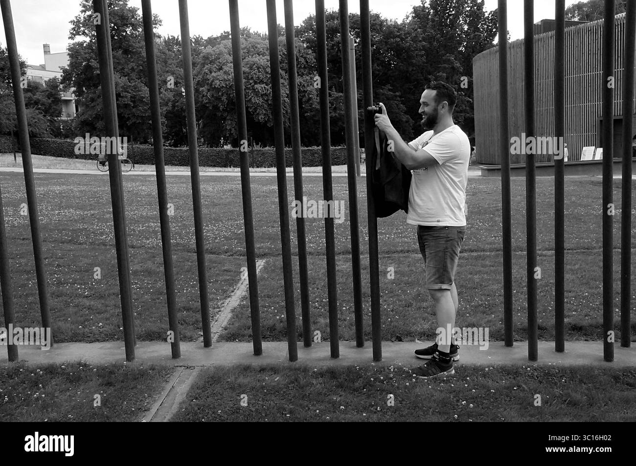 BERLIN/GERMANY/DEUTSCHLAND/ 11.jULY 2018 .Visitors at Bernauer Strasse ...