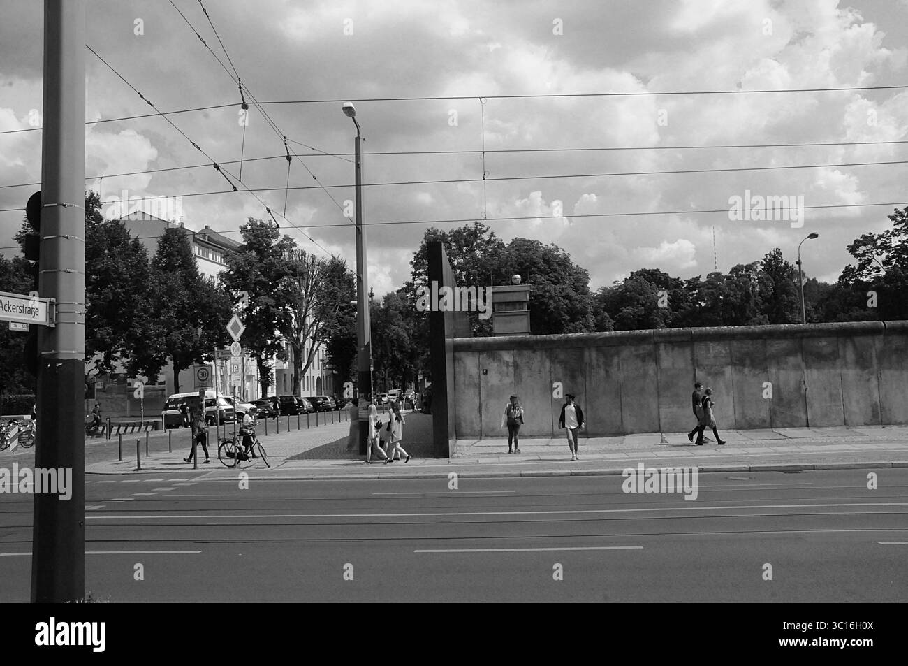 BERLIN/GERMANY/DEUTSCHLAND/ 11.jULY 2018 .Visitors at Bernauer Strasse ...