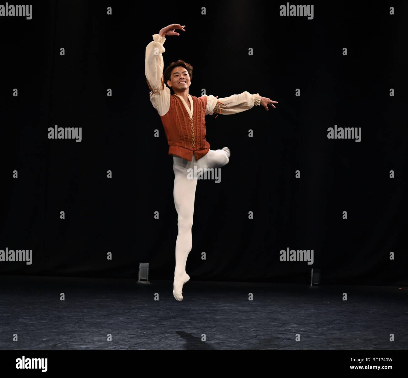 A preview of Giselle by The National Ballet of Japan at the Royal Opera ...