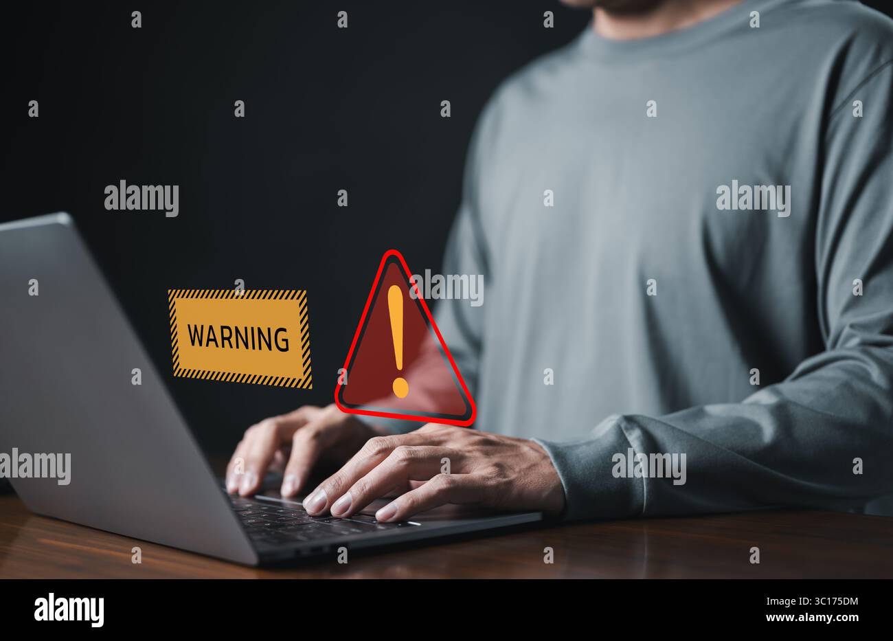 Online fraud alert warning attack hi-res stock photography and images ...
