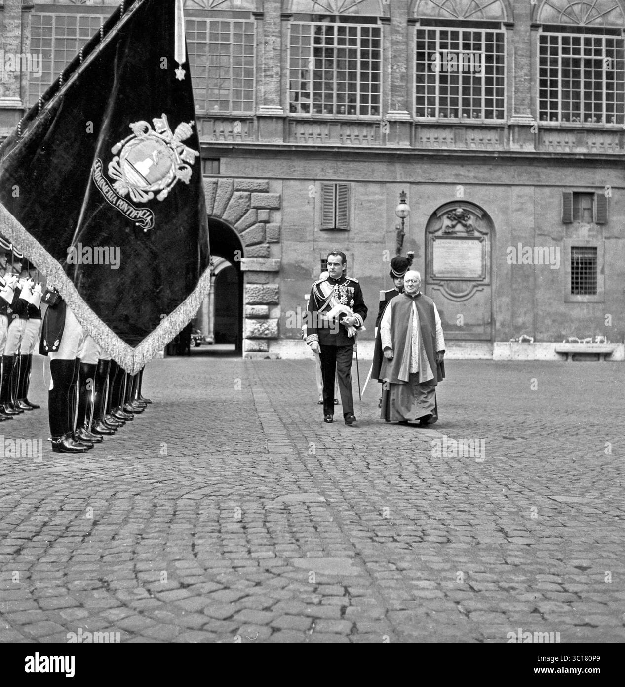 Rainier III (Rainier Louis Henri Maxence Bertrand Grimaldi), Prince of ...