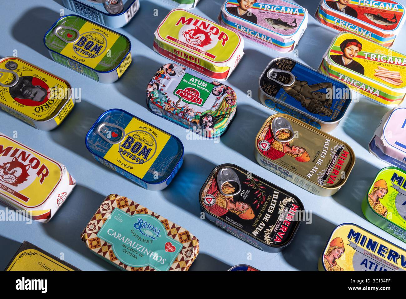 Canned food visuals hi-res stock photography and images - Alamy