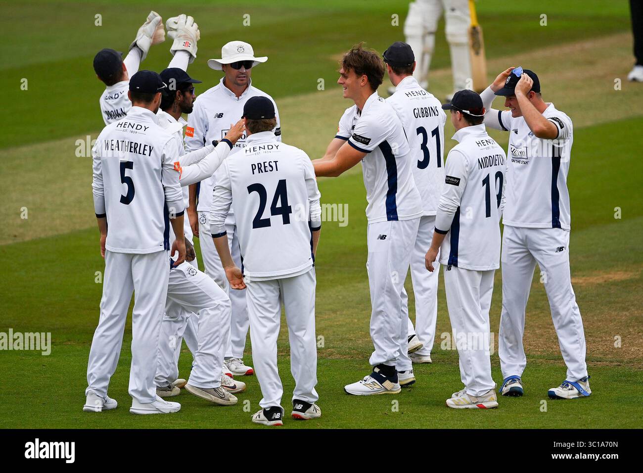 Southampton, UK, 22 July 2025. Eddie Jack (centre), and Hampshire team ...