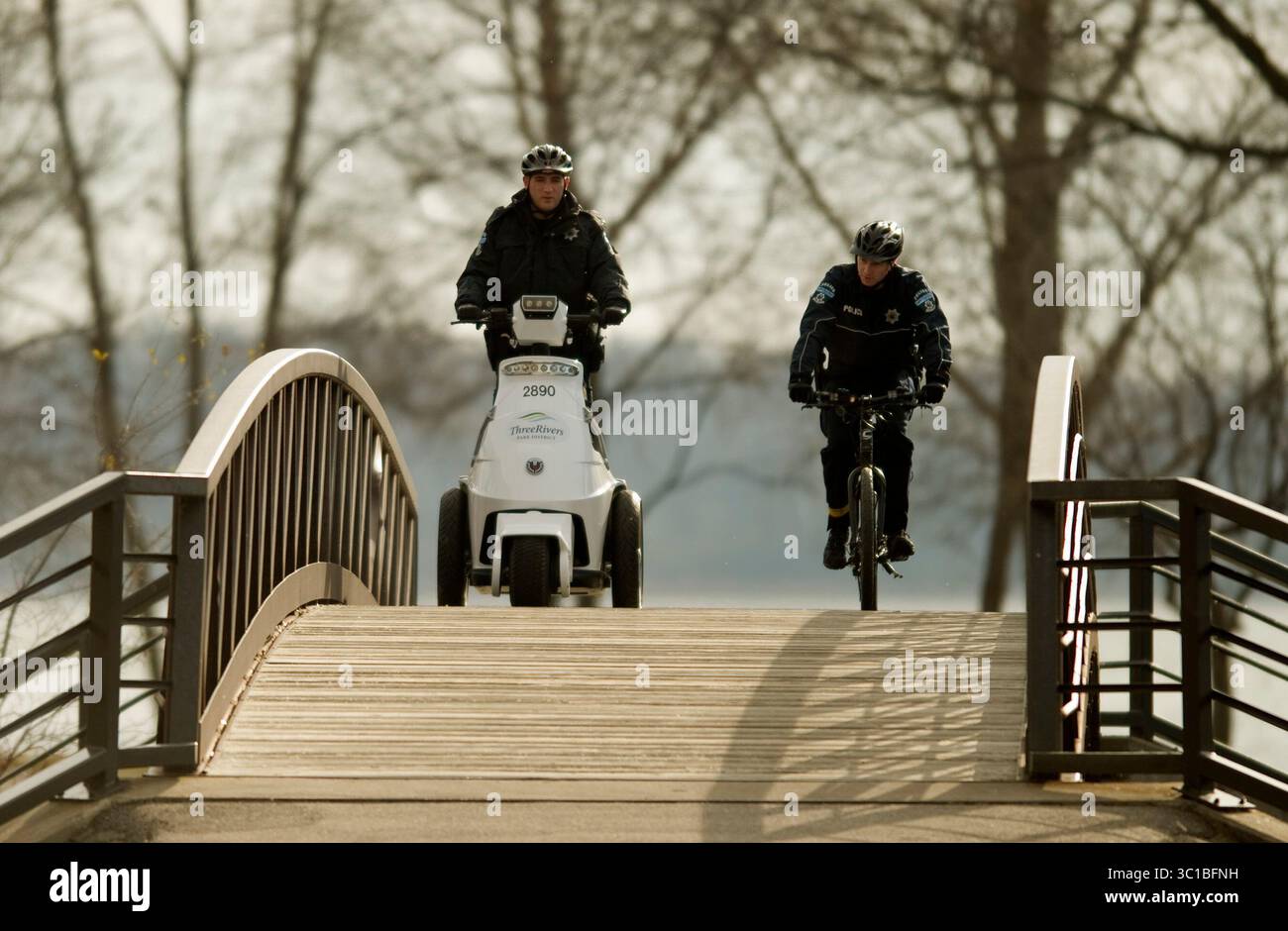 Wednesday 11/11/09 Plymouth Three Rivers Park Police officers Troy ...