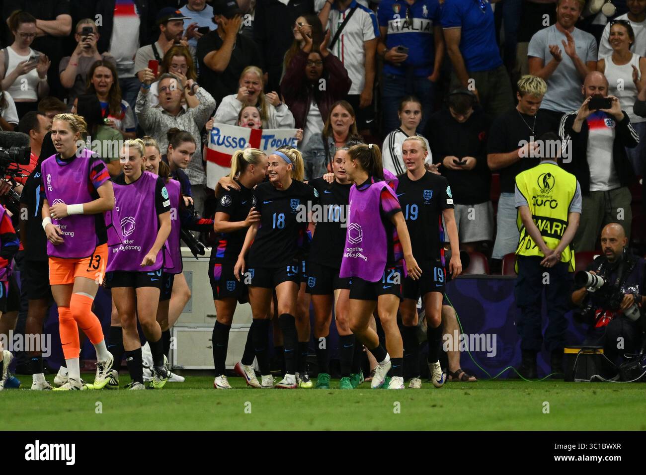 Chloe Kelly (ENG) celebrates after scoring the goal of 2-1 during the ...