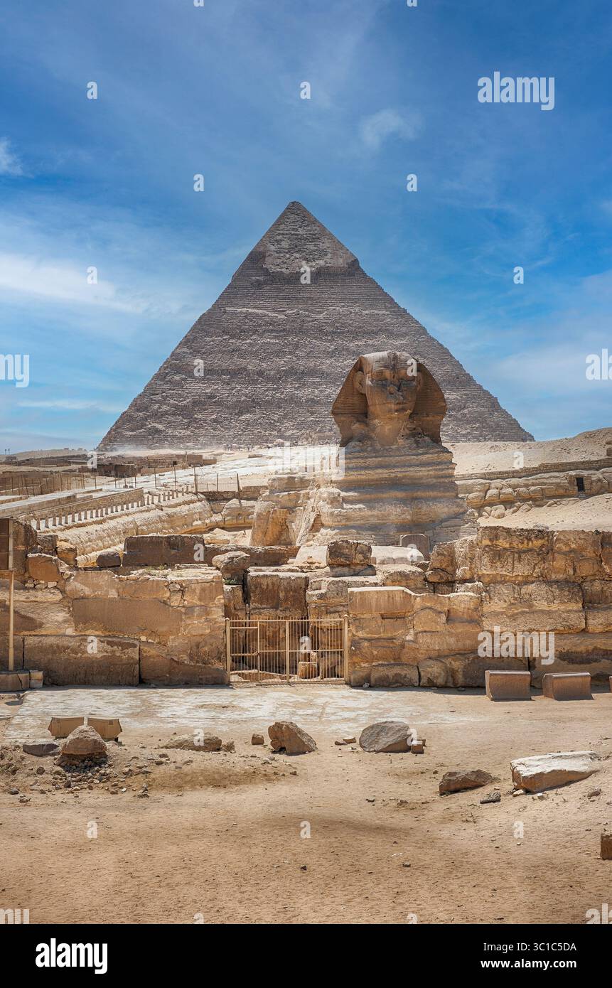 Scenic view of the Great Sphinx of Giza with Pyramid of Khafre in the ...