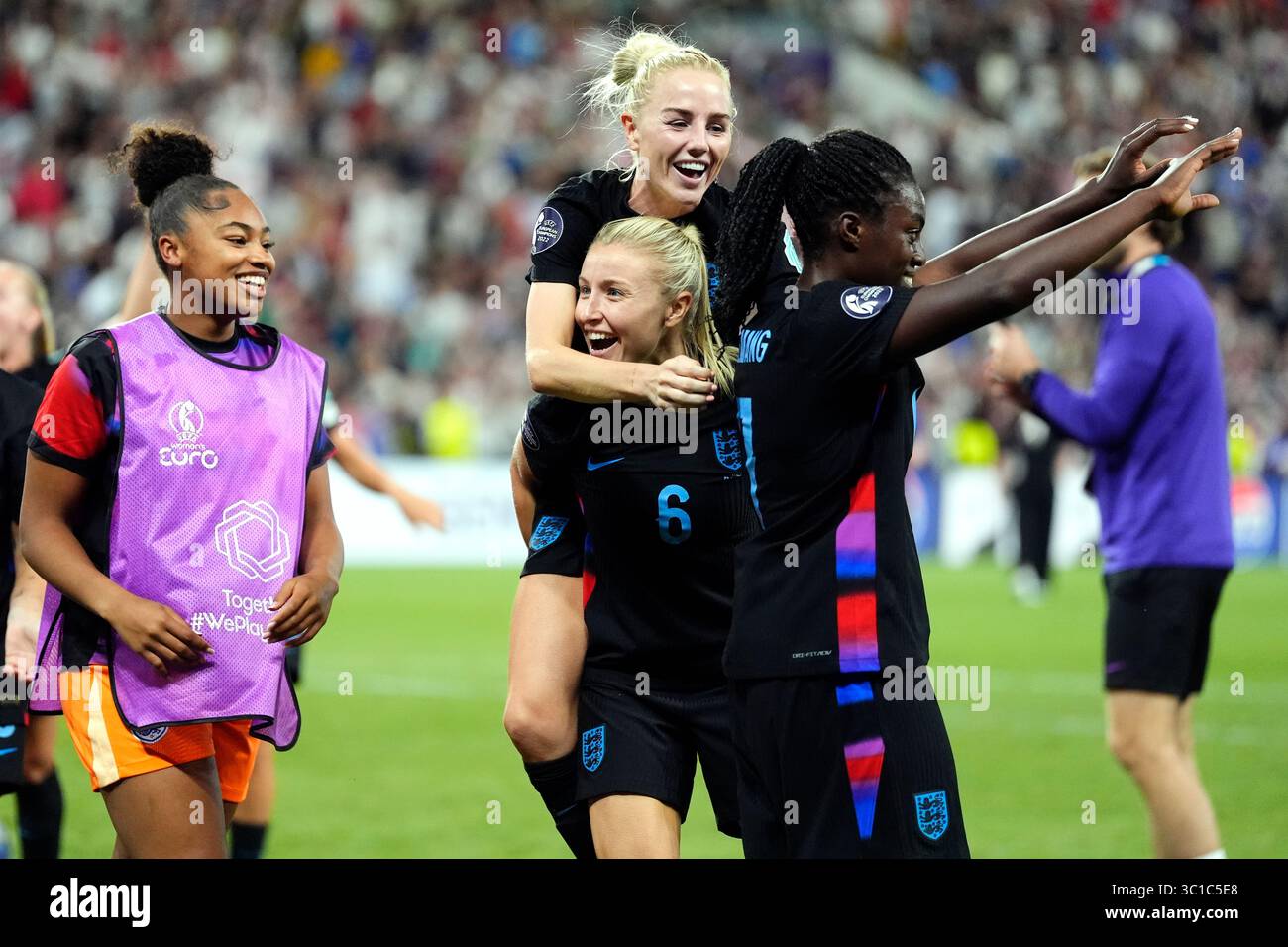 England goalkeeper Khiara Keating (left), Alex Greenwood, Leah ...